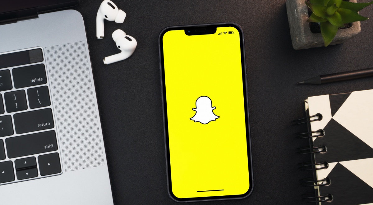 Snapchat+ adds AI pets, new chat wallpapers | Cybernews