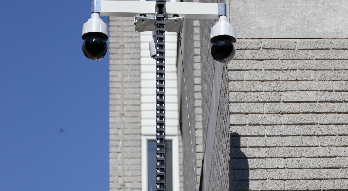 Live facial recognition cameras expand to London's West End| Cybernews