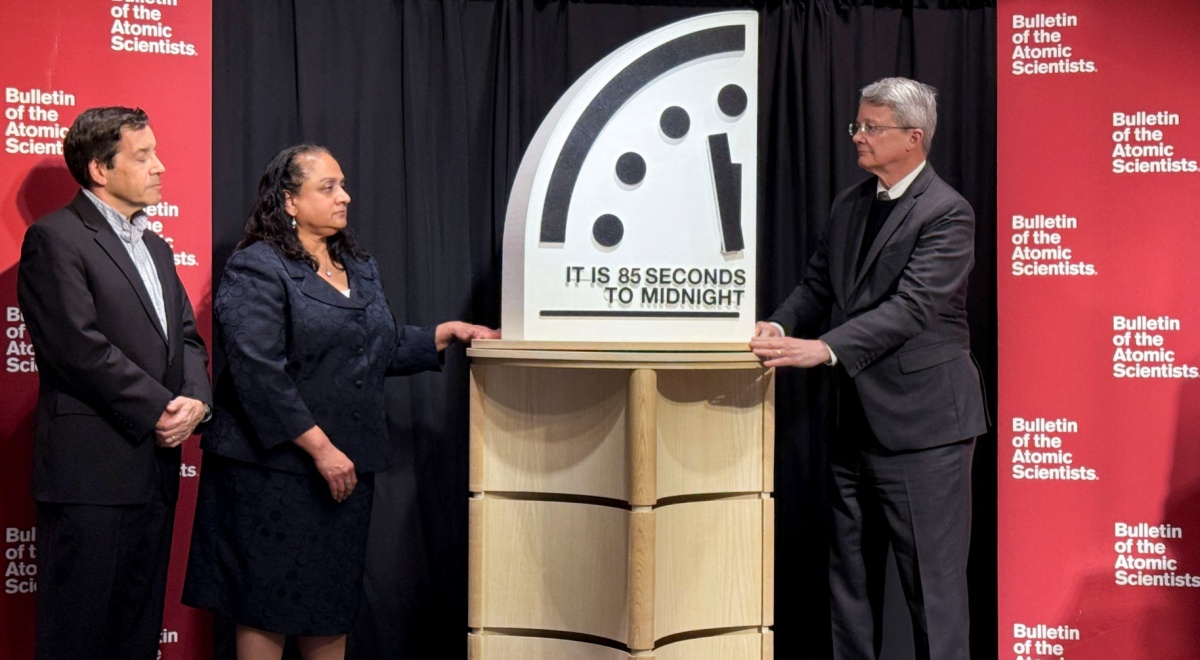 Scientists set Doomsday Clock closer to midnight | Cybernews