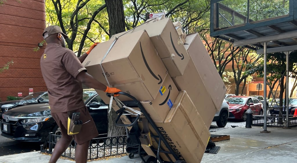 Amazon and USPS strike new deal amid cash crisis | Cybernews