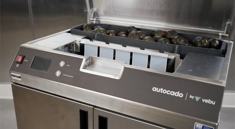 This robot can flesh out an avocado in 26 seconds | Cybernews