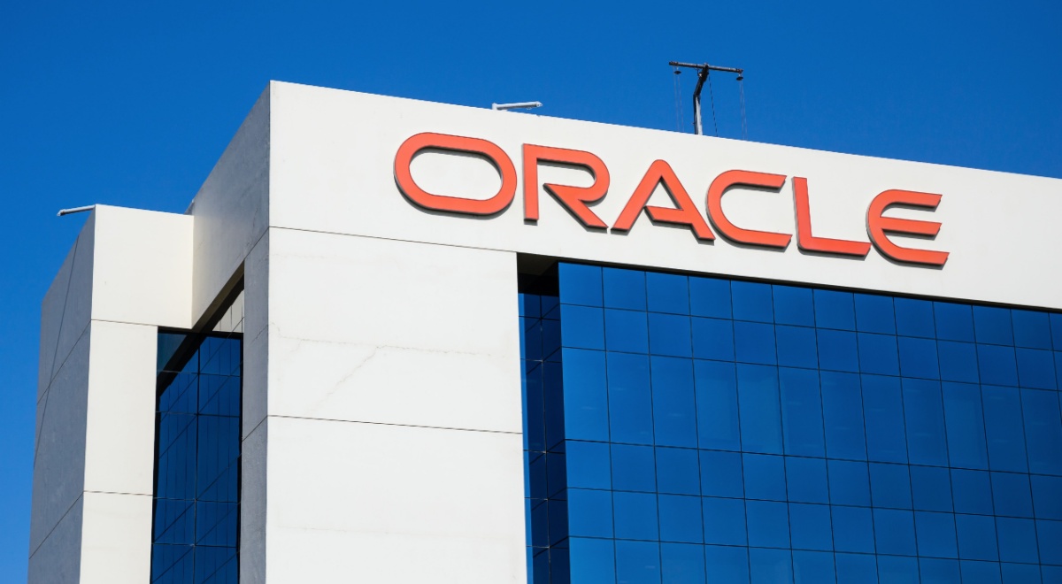 Debris from aerial interception hits Oracle building in Dubai | Cybernews